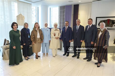 Turkish First Lady Emine Erdogan Promotes Anatolian Products To Other
