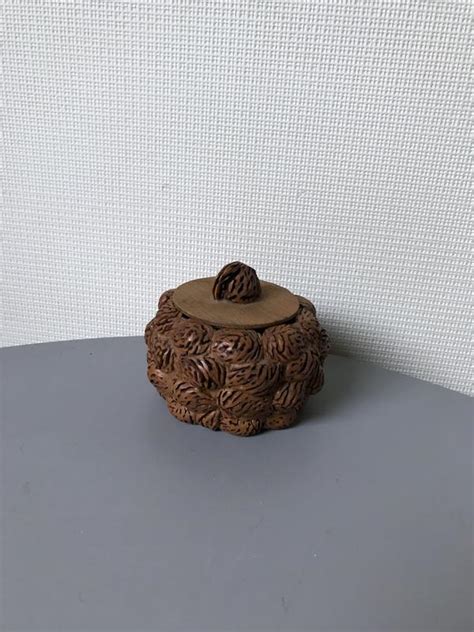 Шкатулка из косточек — цена 276 грн в каталоге Шкатулки Купить товары для дома и быта по