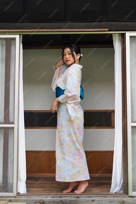 Attractive Japanese Women