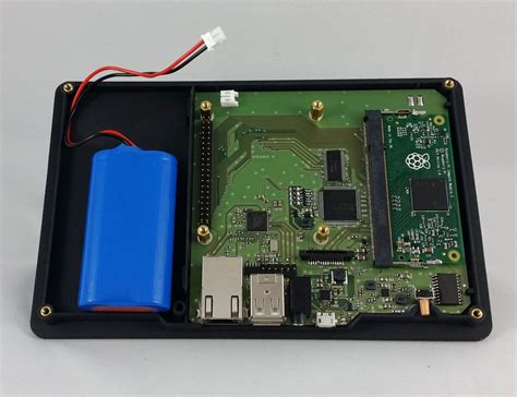 HackerTab Pro Industrial Raspberry Pi Tablet Key Features Price Alternatives