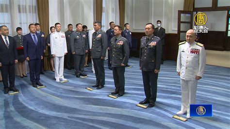 國軍將領授勳暨授階 蔡總統盼強化訓練與戰力 新唐人亞太電視台
