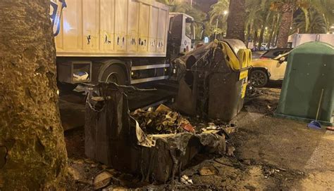 Huelva Vive Una Oleada De Incendios En Contenedores