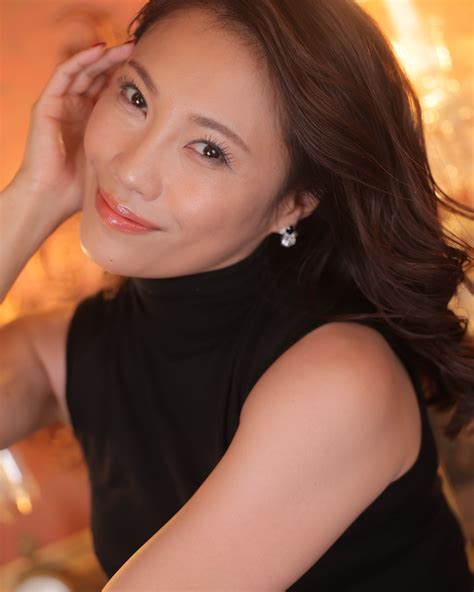 多田有花 Yuuka Tada 師走 今日から12月 今年も残り僅かとなりました。 年末まで駆け抜けていきましょう 2024年最終月、笑顔で締めくくりましょう😊 12月