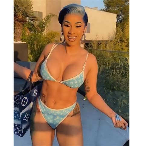 Best Celebrity Beach Bikini Swimsuit Bodies Of 2020 Pics
