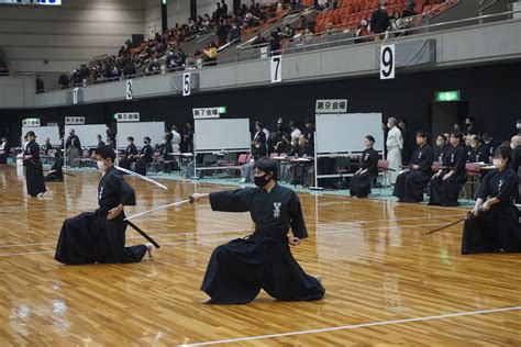 第65回大阪居合道大会 ギャラリー 公益社団法人 大阪府剣道連盟