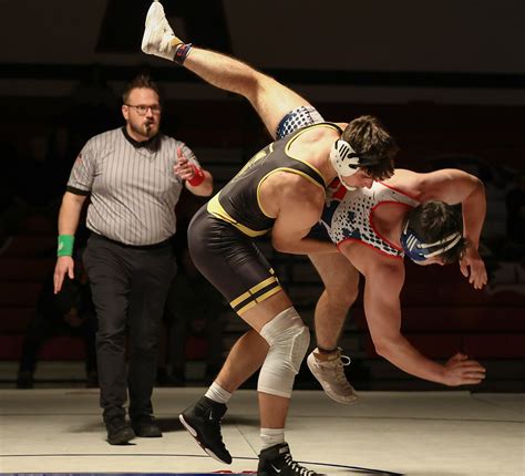 Wvc Wrestling Preview Mitkowski Hoping To Reach Pinnacle Of States