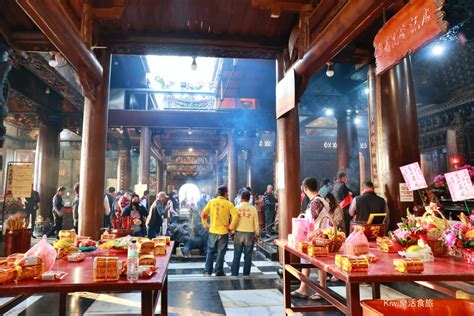 南投景點松柏嶺受天宮海拔440公尺景致超遼闊 終年香火鼎盛祀奉玄天上帝 淨爐求好運求平安求工作順利 Kiwi 樂活食旅