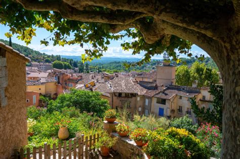 Top 10 des Plus Beaux Villages du Var à visiter absolument en 2025