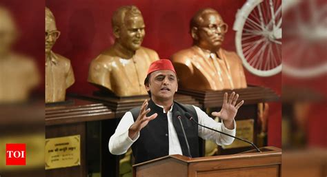 Akhilesh Yadav Dismissive Of Uncle Shivpals New Morcha Lucknow News