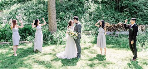 Four Ways To Adjust Your Guest List If You Have To Downsize