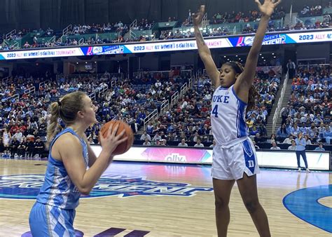 Duke Tops Unc In Third Round Of Womens Basketball Rivalry The North