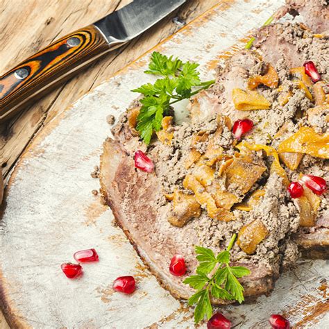 Cou Farci Au Foie Gras
