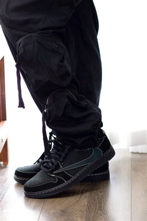 On Feet Today Travis Scott Black Phantom Coco Rrepsneakers