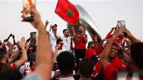 كأس العالم جماهير المغرب تزين شوارع الدوحة