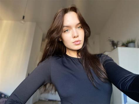 Best Onlyfans Girls Lily Virgin A Shy Virgin