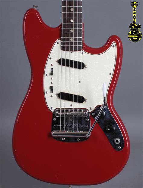 1966 Fender Mustang Dakota Red Guitarpoint