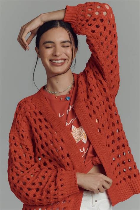 메이브 청키 오픈 스티치 카디건 앤트로폴로지 한국 공식 스토어 유니크한 여성 패션 및 라이프스타일 편집샵 200개이상의 프리미엄 브랜드 여성 의류 액세서리 홈