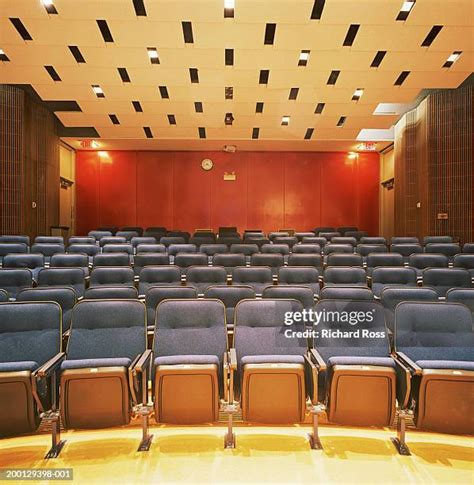 Classroom Audio Visual Photos And Premium High Res Pictures Getty Images