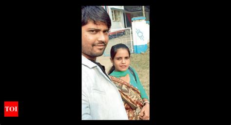 Wifes Death Former Bengal Bowler Quizzed Over Wifes Death Kolkata