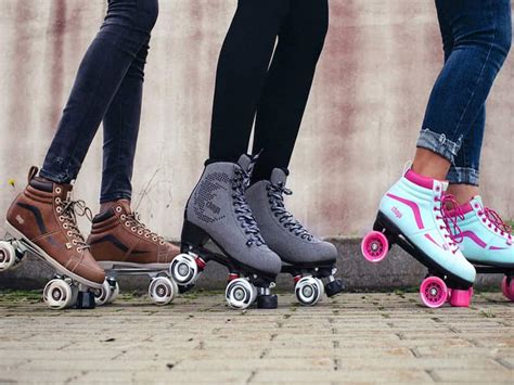 کفش اسکیت دخترانه؛ استدارد متناسب 2 رنگ ساده طرح دار بزرگ Skate آراد