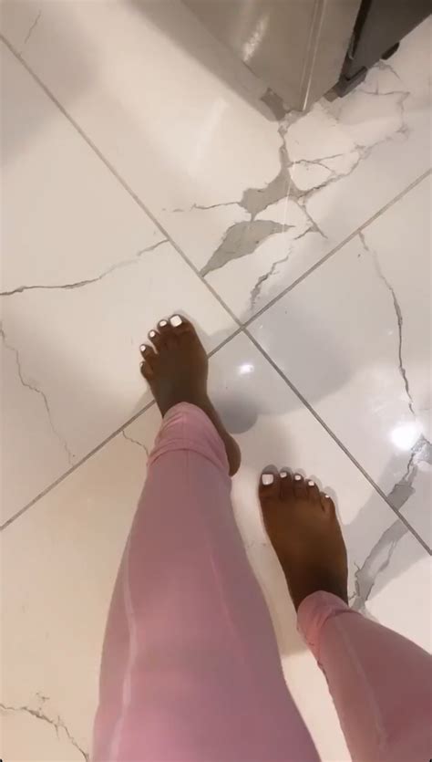 Summer Walkers Feet