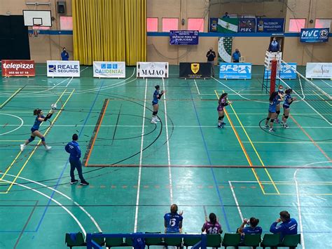 RFEVB Mairena Voley Club logra una victoria rápida ante el CV Xátiva