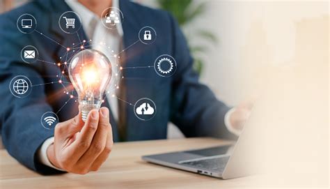 디지털 마케팅 아이콘으로 창조적 인 전구를 들고 사업가 전략 분석 및 계획 비즈니스 마케팅 시멘트에 대한 스톡 사진 및 기타 이미지 Istock