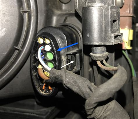HID Bulb Turned Pink HID Bulb Replacement VW Vortex Volkswagen Forum
