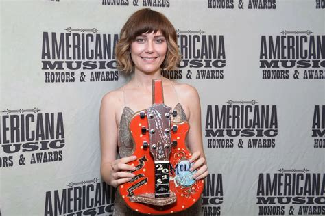 Who Is Molly Tuttle 5 Things You Need To Know