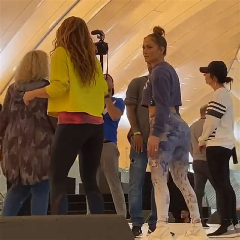 Los Consejos De Jennifer Lopez A Shakira Para Mejorar El Twerking La