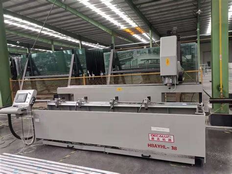 Китай Алюминиевые СПУ Оконные сверлильные фрезерные станки Производители и поставщики