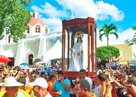 Dominicanos Celebran Este Martes El Día De La Virgen De Las Mercedes