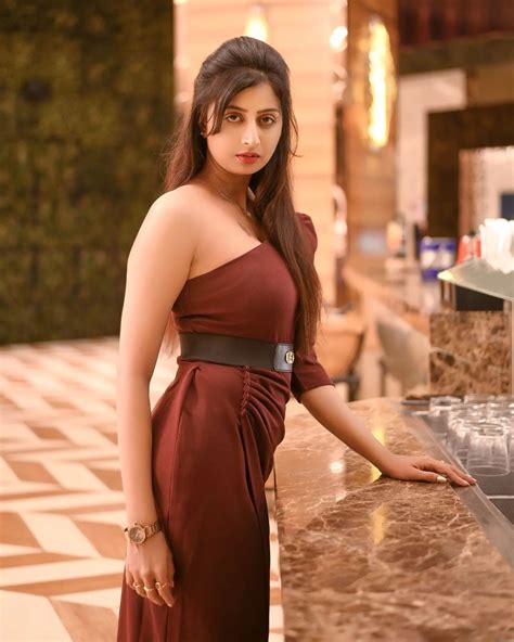 photos பப படவயல வசகரககம அழகல ஷப ரககஷ ஆள மயககம ரசணட களகஸ இத