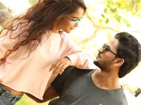 Deepthi Sunaina Shares Cryptic Notes And Videos Hinting At Break Up