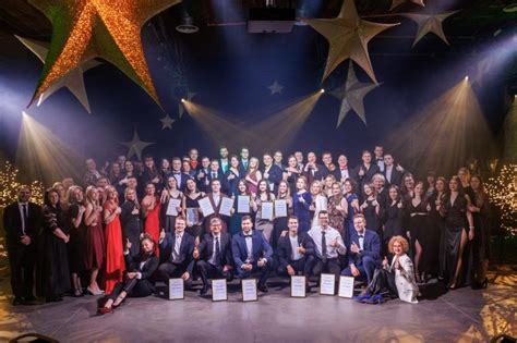 Indexo Komanda Kopīgi Ieskandina 2024 Indexo