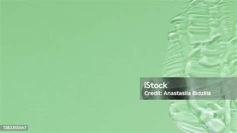 민트 배경에 화장품 질감 젤 텍스트 모형 개념 큰 배너를 위한 공간을 복사합니다 기포에 대한 스톡 사진 및 기타 이미지 기포