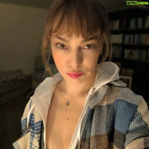 Pervin Bağdat Wiki Biography Age Gallery Spouse And More