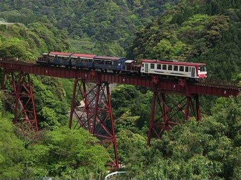 10 Jalur Kereta Ekstrem Di Dunia Lewati Pegunungan Batu Sampai Jurang