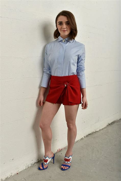 Maisie Williams Scrolller Maisie Williams Scrolller