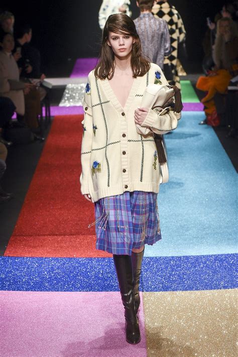 The Complete Marco De Vincenzo Fall 2018 Ready To Wear Fashion Show Now