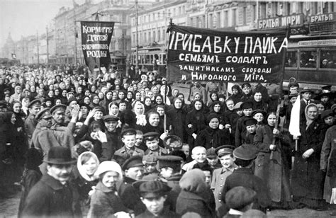 How Women Workers In Russia Sparked A Revolution HaymarketBooks Org