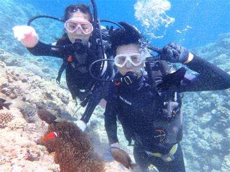 沖繩潛水 藍洞浮潛 Fun Dive｜青洞能見度有25公尺｜黑潮潛水 ｜ 沖繩 青洞潛水・青洞浮潛 全程中文教學黑潮潛水in沖繩