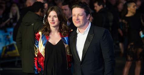 Jamie And Jools Oliver Get Married Again In Romantic