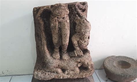 Temuan Arca Di Pekarangan Rumah Kejutkan Warga Trenggalek Bacaini Id