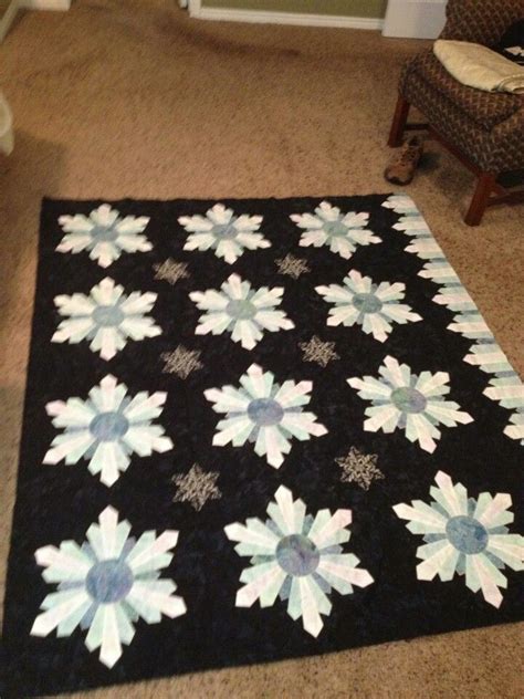 Dresden Plate Snowflakes Quilt Patterns