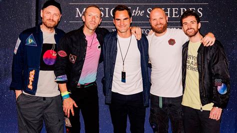 Roger Federer Se Subió Al Escenario Durante Un Recital De Coldplay La Reacción De Los Fanáticos