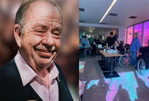 Μάγειρας σε νοσοκομείο ο Ηλίας Μαμαλάκης Εικόνες από το απίθανο