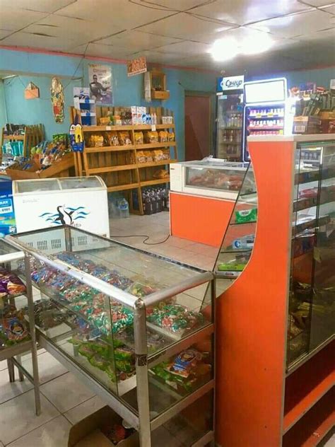 Дэлгүүр хүнсний худалдаа эрхлэгчдийн групп