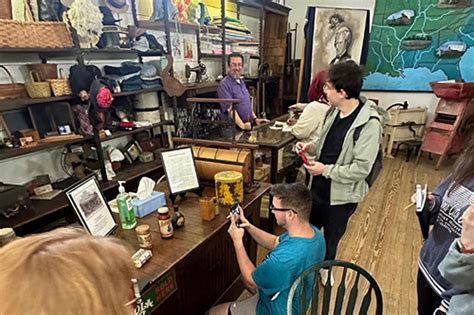 Lsus Digital Arts Class Uses Pioneer Heritage Center General Store For