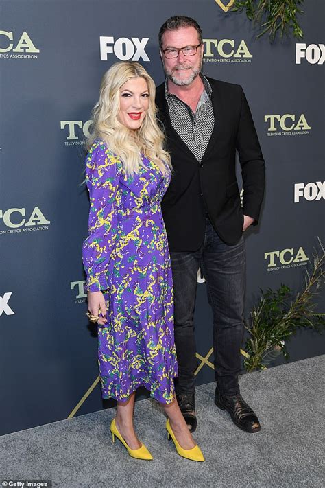 Tori Spelling Reveals She Once Ted Ex Dean Mcdermott A Sex Toy That